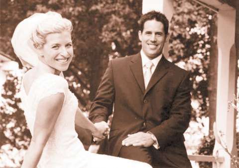 Carolyn Mackenzie and her husband Chris Stark Happily living with 2 ...